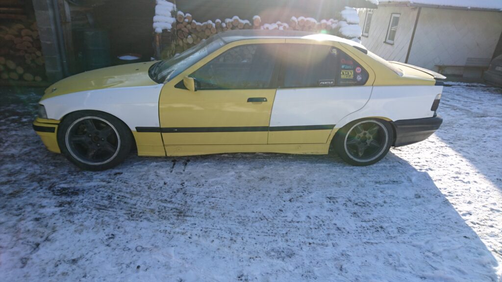 BMW E36 Sedan Overfenders Set: V1 Front +35 / V1 Rear +45mm Without ...