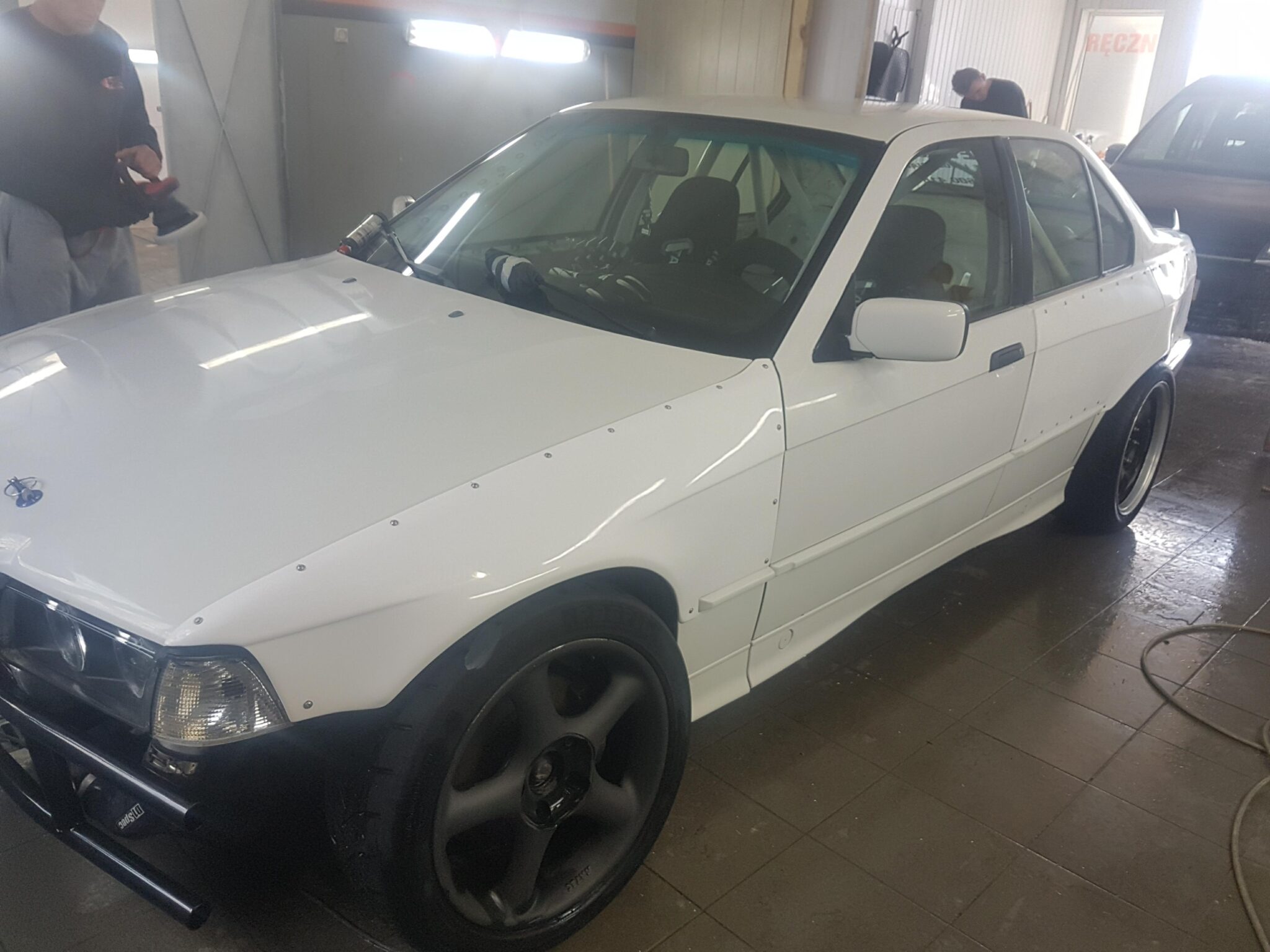 BMW E36 Compact/Sedan/Touring V1 Front Overfenders +35mm – Mway Workshop