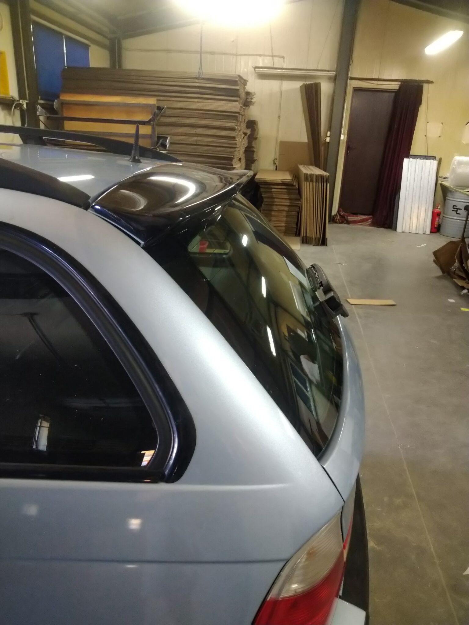 BMW E46 Touring Roofwing Spoiler – Mway Workshop
